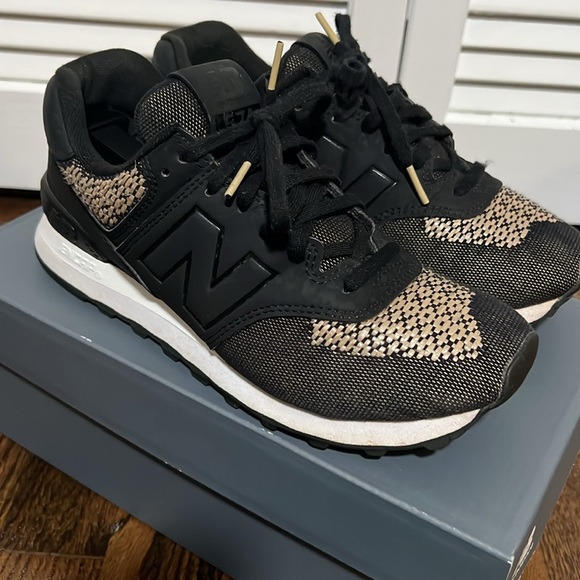 New Balance | Shoes | New Balance 574 Womens Tweed Black And Metallic ...